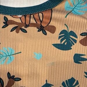 SHEIN & Fiesta | Pajamas | Shein Kids Pajama Set Tan And Green Sloth ...
